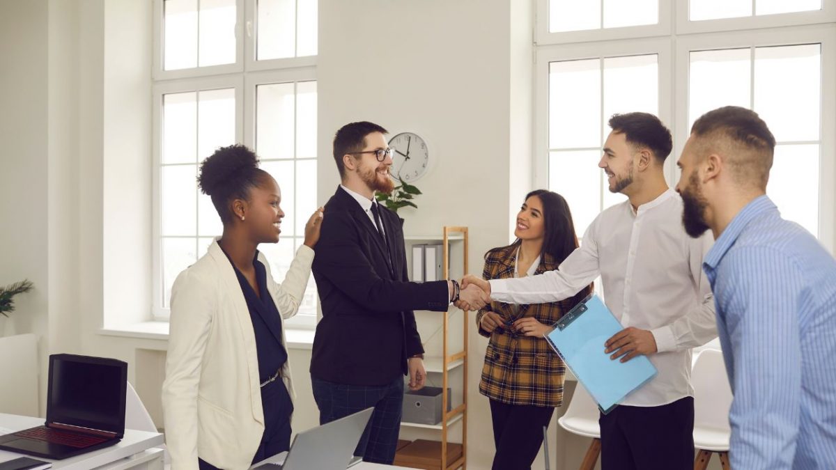 Building Stronger Teams: Strengthening Employee Bonds for Higher ...